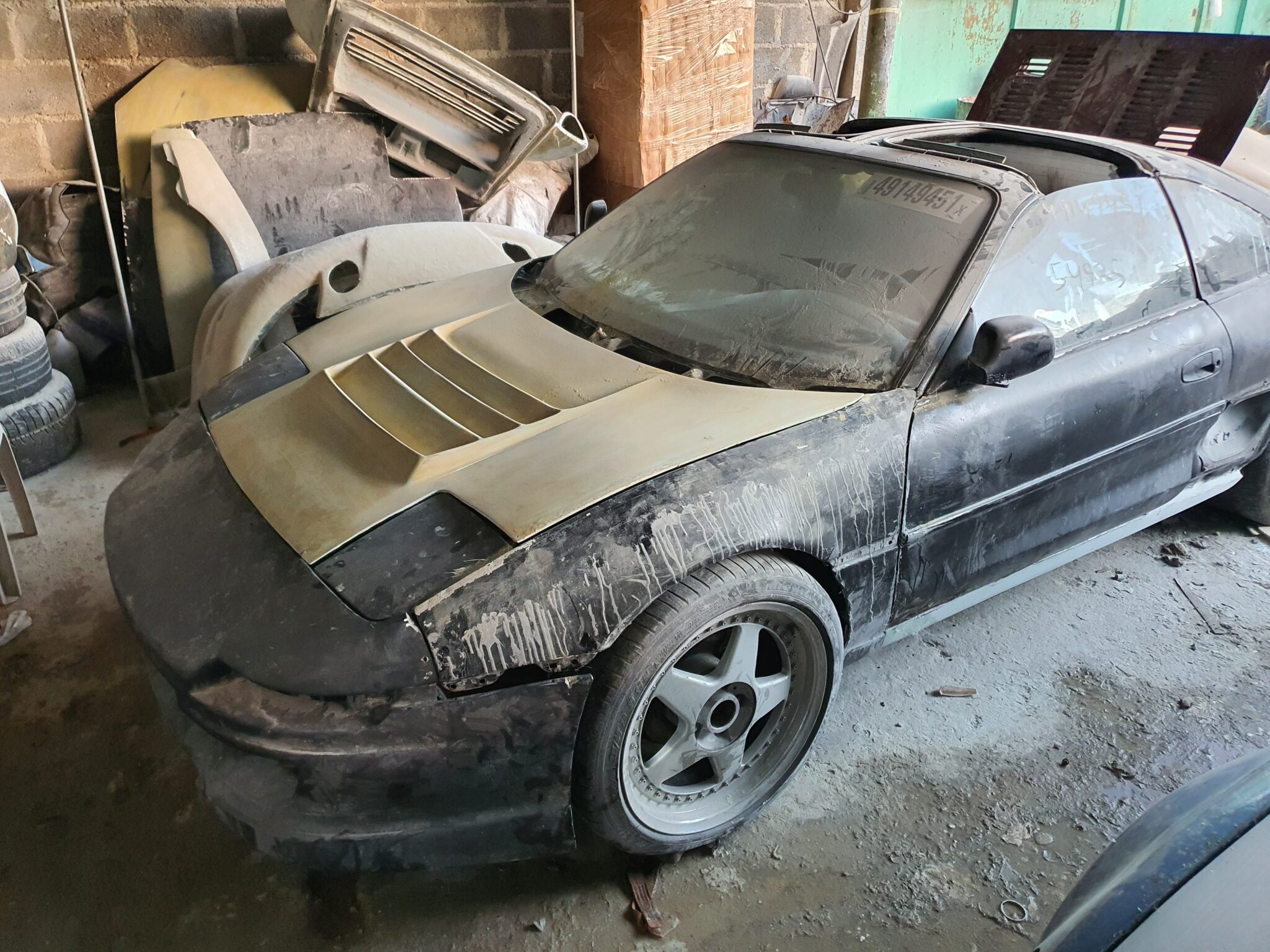 Toyota mr2 sw20 hood vented style FRP – JP Fiber Shop